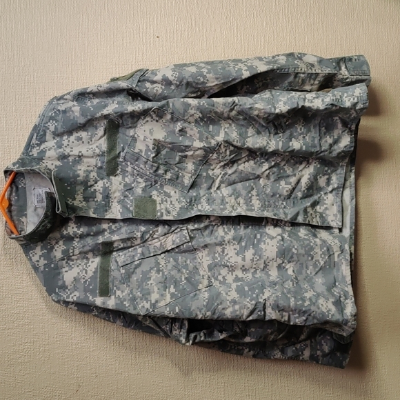 U.S. Army | Jackets & Coats | Camo Army Lightweight Field Jacket Large ...